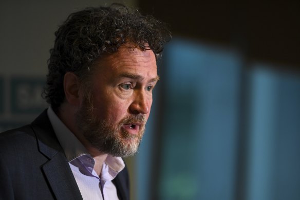 COVID-19 vaccination: ‘We are seriously behind’ say health authorities