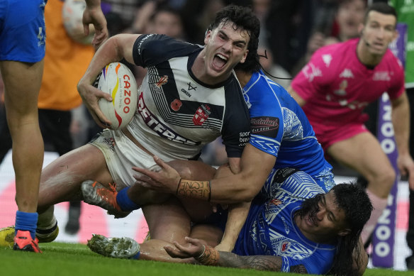 Farnworth ‘tunnels’ way to new NRL deal