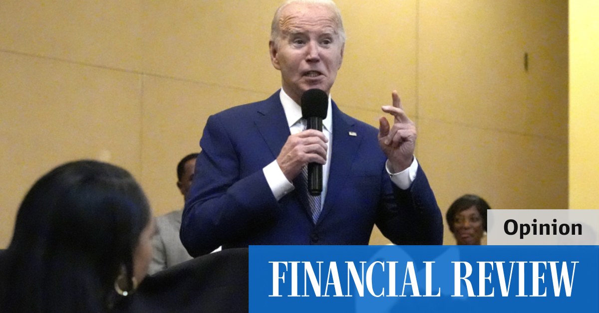 Why political leaders are so unpopular now