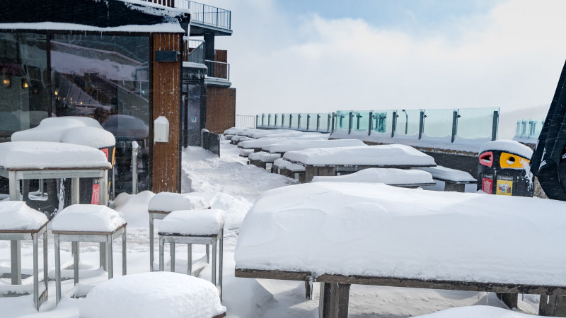 Snow expected in Dandenongs, alpine regions as temperatures plummet