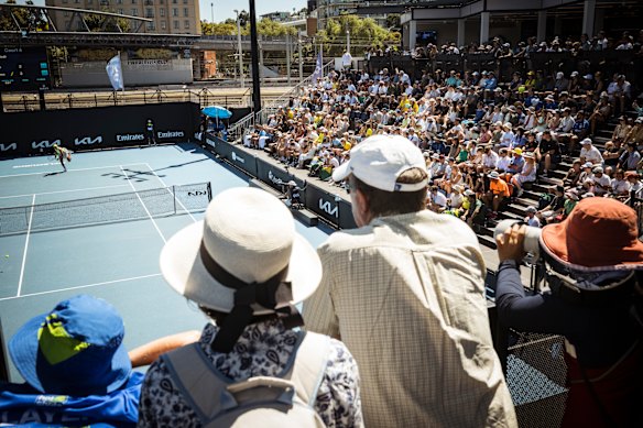 Australian Open 2026 as it happened: Talia Gibson wins, Aryna Sabalenka ...