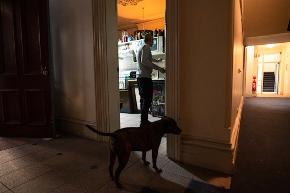 Melbourne housing crisis: St Kilda boarding house tenants evicted for sale