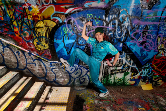 Raygun the Musical: Comedian Stephanie Broadbridge will tour Breaking ...