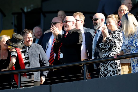 Horsepower to the people: Grebeni taking mob of owners on joy ride