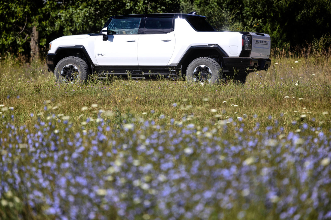 Electric Hummer EV 2022 review: GM’s electric 4WD thrills off-road
