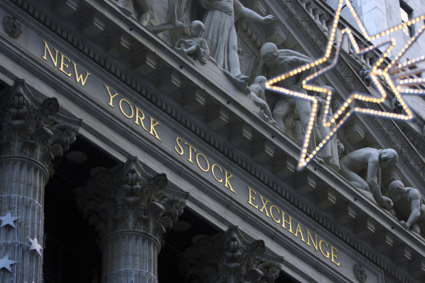 US Treasury bond traders resolute on 2024 Federal Reserve cuts as data ...