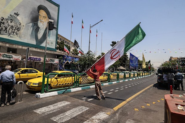 US politics, Iran war LIVE updates: Trump cops huge blow as war powers ...