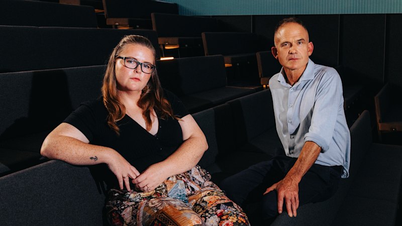 Sydney actors halt performances of controversial play after Bondi massacre