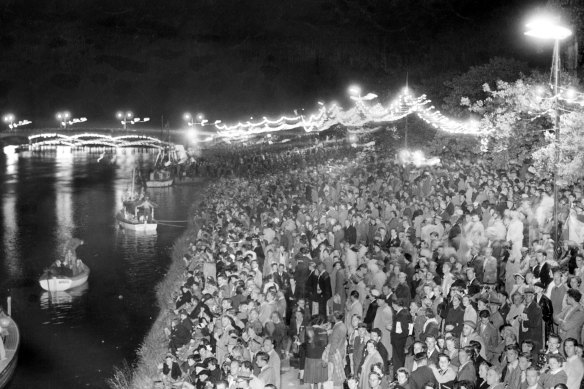 From the Archives, 1954: Queen Elizabeth’s historic Australian tour ends