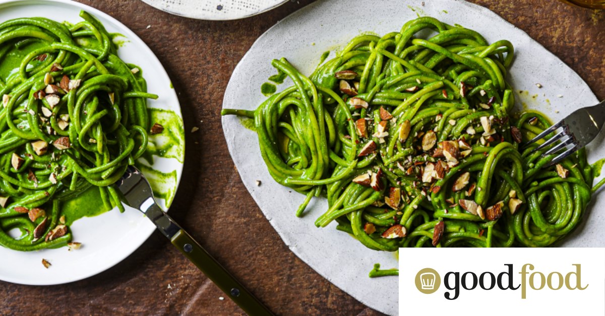 Vegetarian Peruvian-style green spaghetti (ttallarines verdes) recipe ...