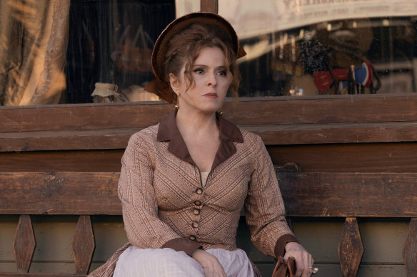 Patricia Arquette, Matt Dillon, Bernadette Peters and Brad Garrett star ...