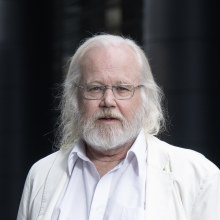 Dicker Data founder selling $200m worth of stock