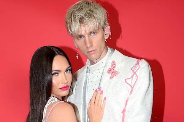 Machine Gun Kelly, MGK, opens up about blackout tattoo process and how ...