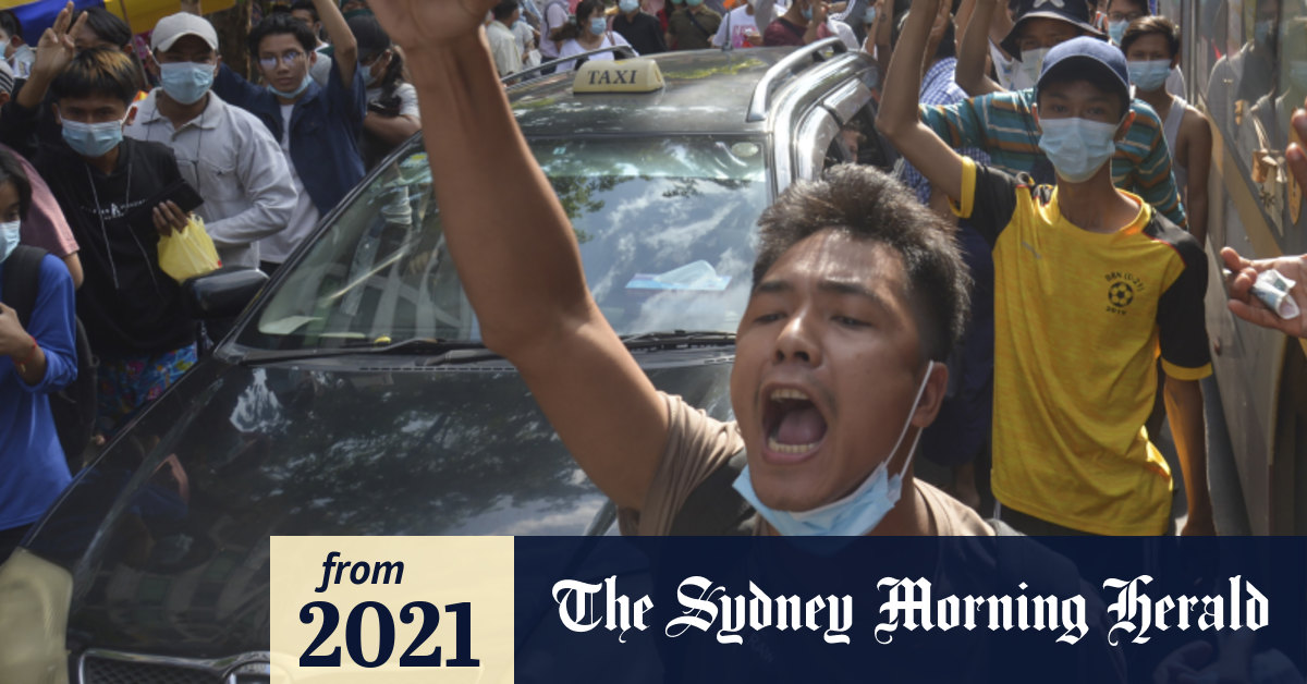 Flash mobs a way to avoid death in Myanmar