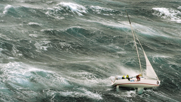 The dangerous storm during the 1998 Sydney to Hobart yacht race