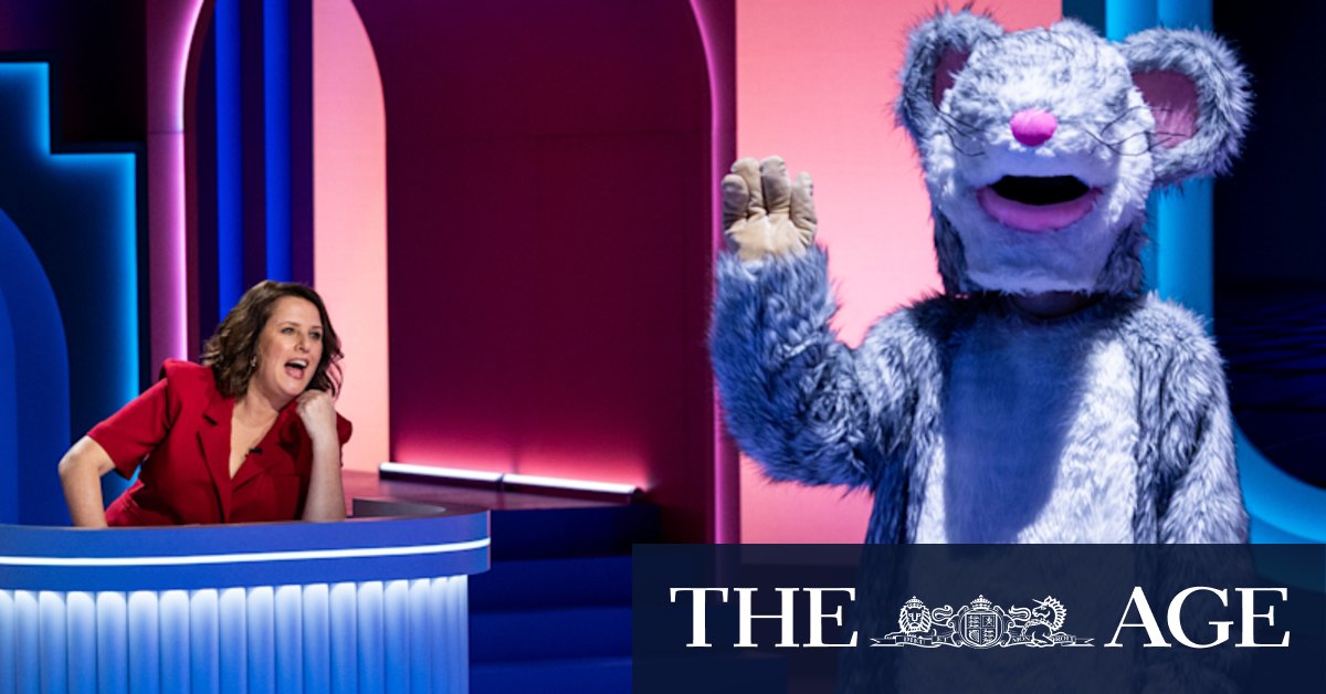 Subby girls if you are into leggy busty, tall and slender