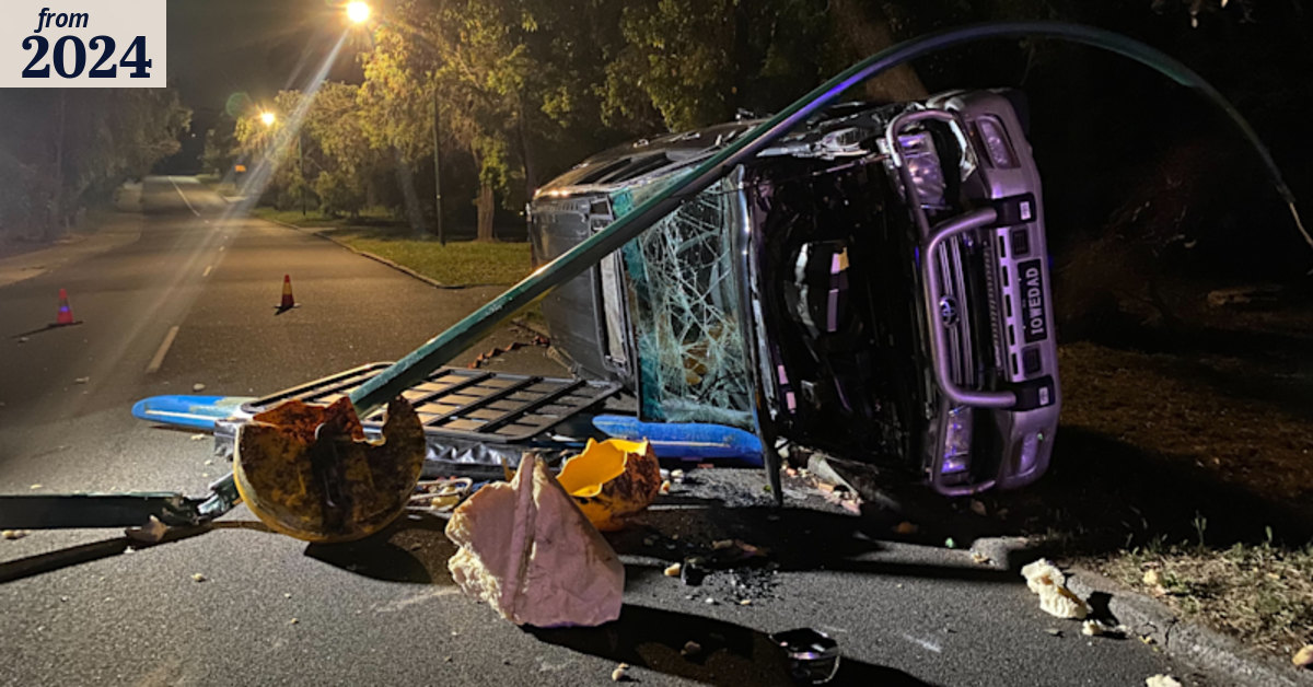 Car towing Swan River mooring leaves trail of destruction in Bicton