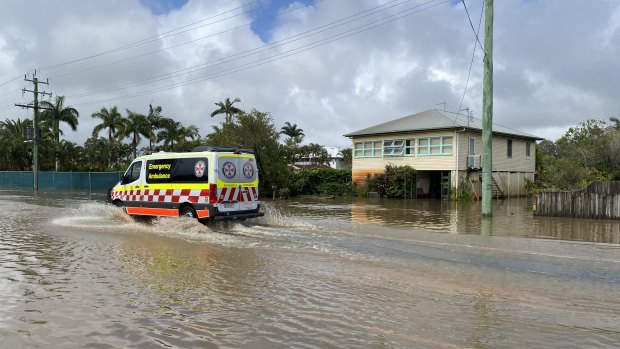 NSW floods to force evacuation for 1000 properties in state's north