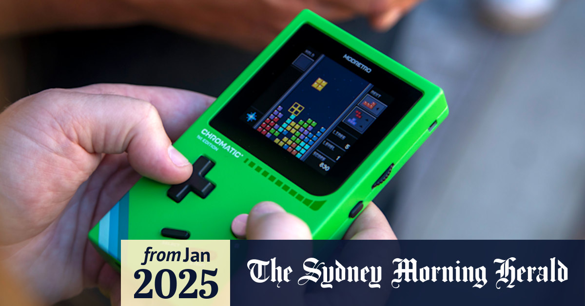 Modretro Chromatic review: The modern Game Boy Colour replacement is ...