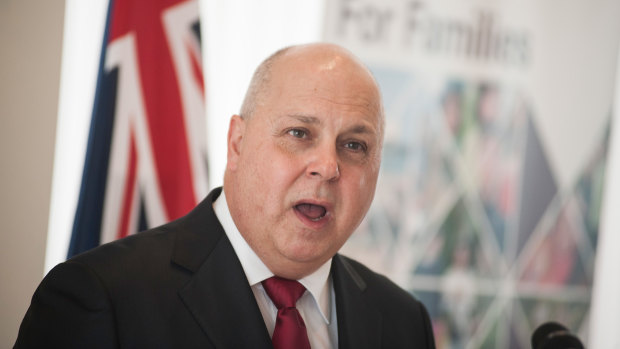 'Toxic Tim': Trucks block central Werribee in protest against soil ...