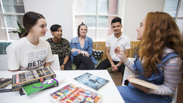 Students and graduates to help decide what's in the curriculum