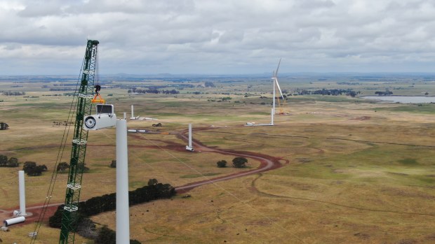 New Tilt Renewables bid at $NZ8; QIC, AGL consider matching