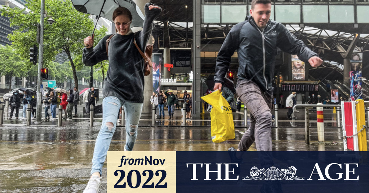 Melbourne weather: Heavy rain causes flash flooding across Victoria ...
