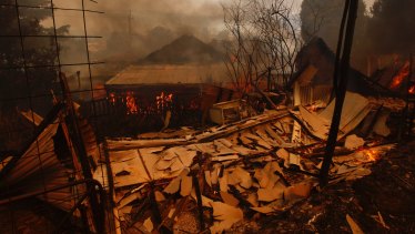 NSW fires LIVE updates: Lithgow properties destroyed, Green Wattle ...