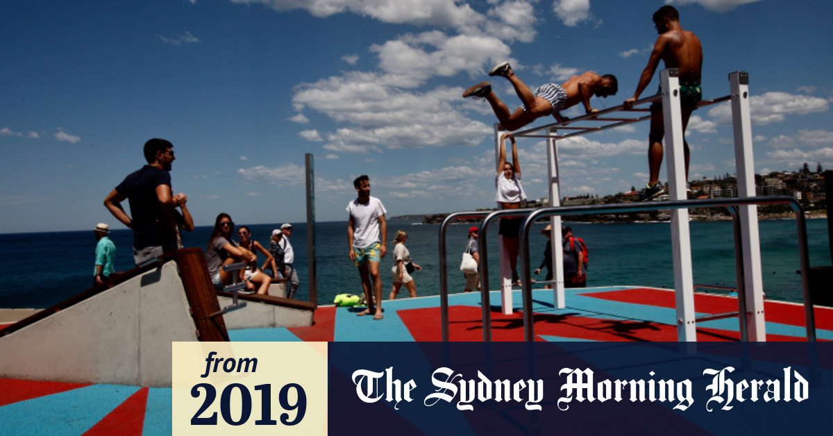 Sculptures squabble all out of shape