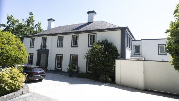 Melbourne luxury property: Ex-Premier Investments CEO Mark McInnes pays ...