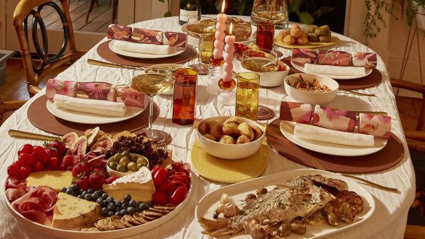 Tablescaping trend: how to create a beautiful table setting