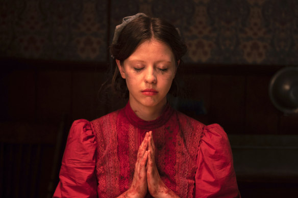 Pearl review: The tenderly perverse slasher movie with Cinderella overtones