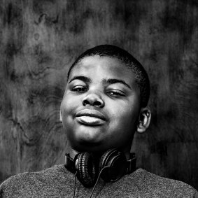 Hands and eyes tell the story of love