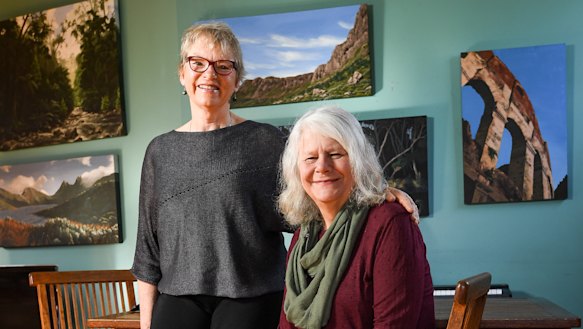Renowned wife of Greens senator dies suddenly in her 'favourite spot'