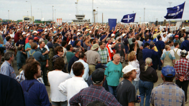 Labor leader must stand up to militant union demands