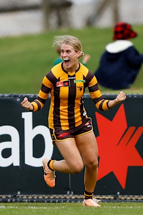 AFLW: Essendon Bombers win at Windy Hill in historic AFLW moment over ...