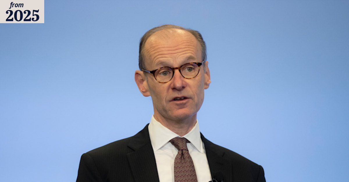 ANZ CEO: Shayne Elliott prepares to hand over to his successor Nuno Matos