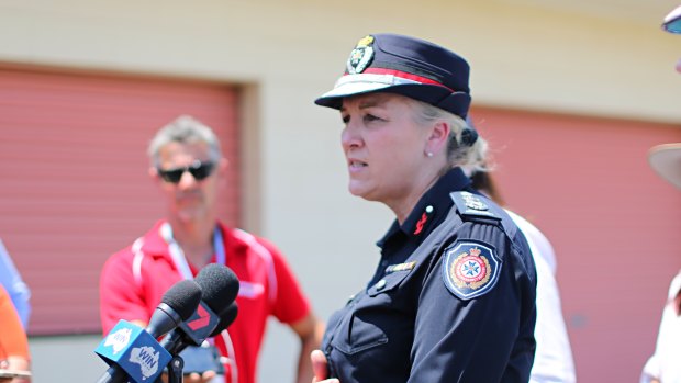 Queensland fires LIVE: 15 firefighters are suffering from severe heat ...