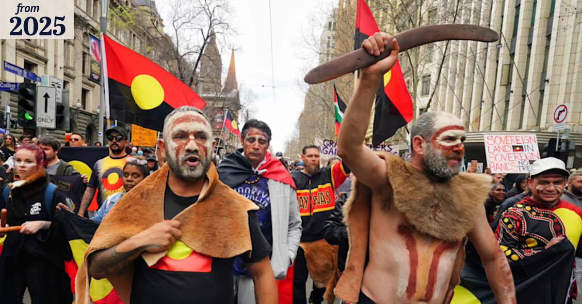 Melbourne protests: Scuffles break out as four competing rallies ...