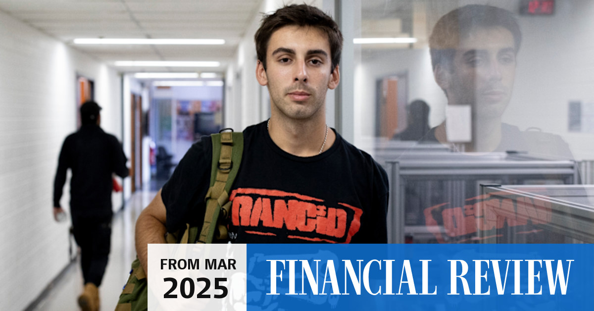 RMIT earn-and-learn model: Melbourne university launches new degree ...