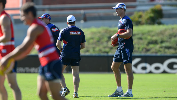 AFL 2021: Gold Coast Suns eye Western Bulldogs assistant coach Steven King