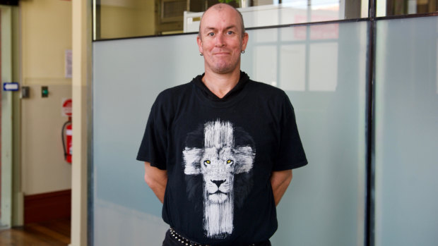 Hit by a car and left to recover alone, meet homeless man Stuart's ...