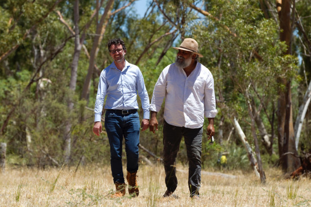 Rio Tinto signs royalty deal with traditional owners at war with ...