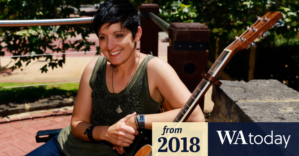 Rave reviews and five years to live: A Perth musician's return to the stage