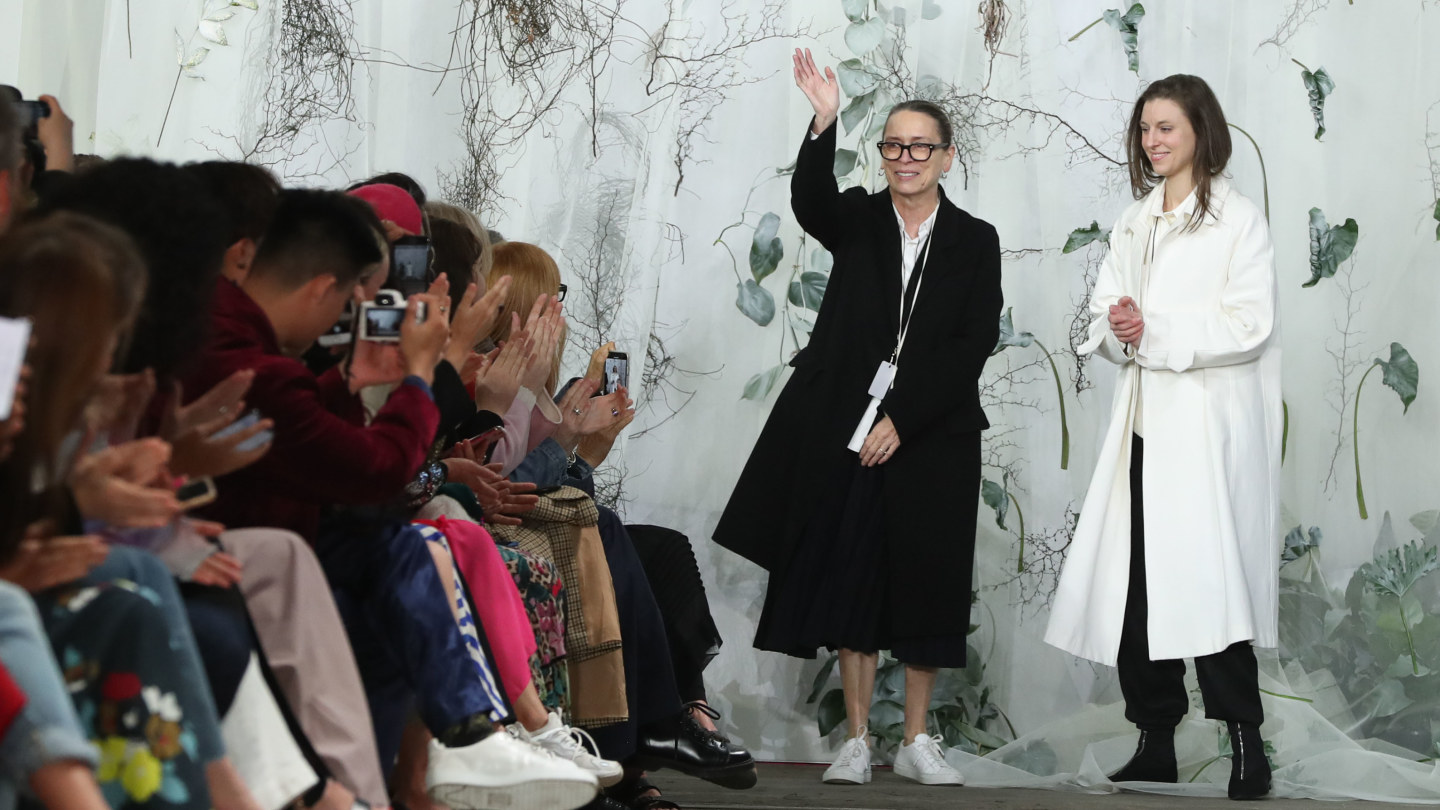 Lee Mathews celebrates 20 years as 'the quiet brand in the corner'