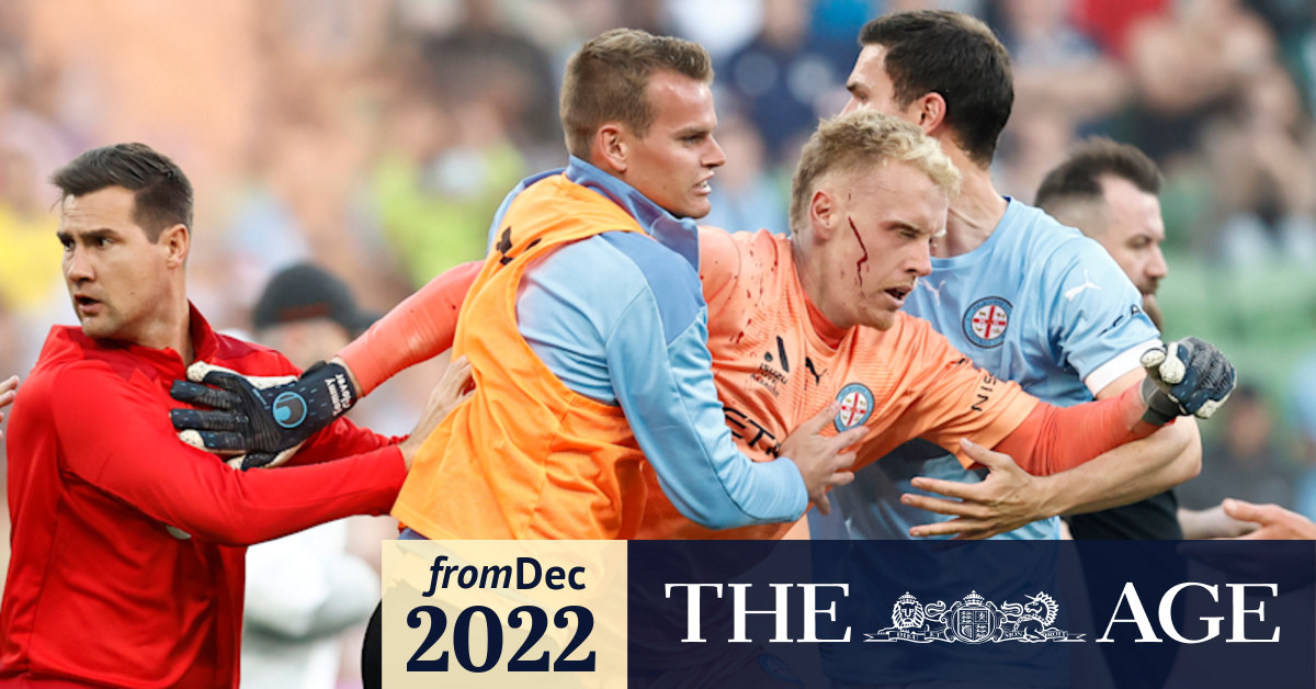 Melbourne Victory pitch invader already subject to 10-year ban, flees ...