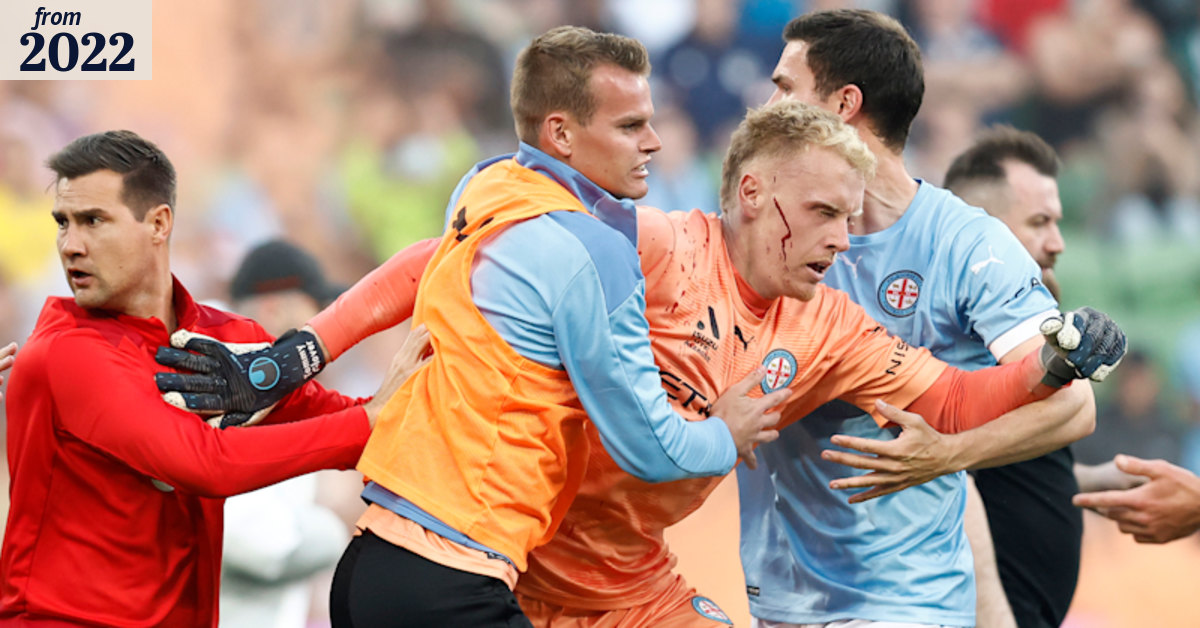 Melbourne Victory pitch invader already subject to 10-year ban, flees ...