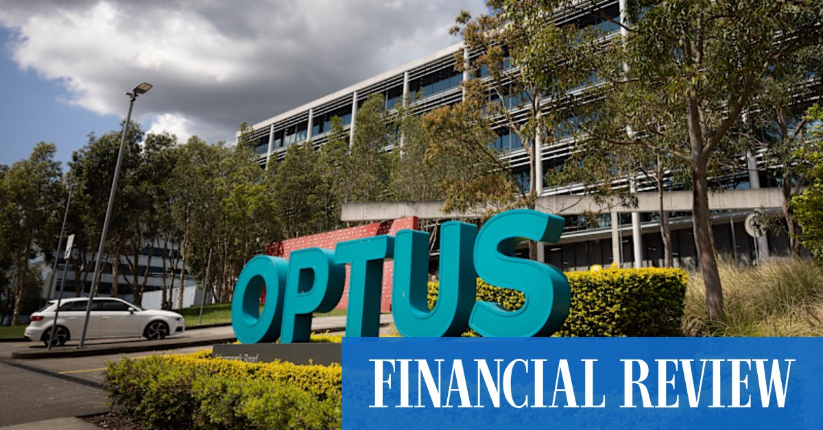 Singtel executives Gail Kelly and Optus’ John Arthur to be summoned to ...