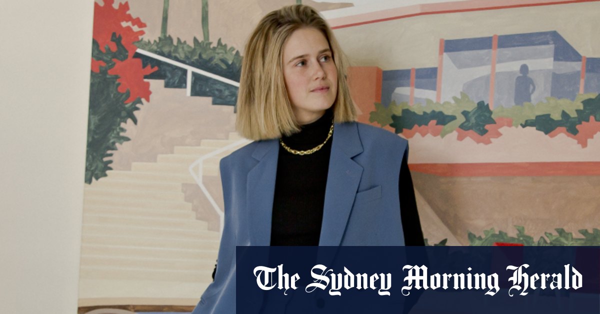 Artist Eliza Gosse on choosing vintage fashion over designer