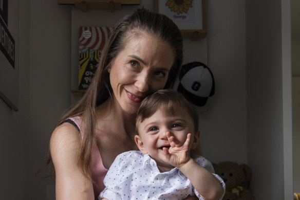 Waiting to clamp umbilical cord gives premature babies fighting chance